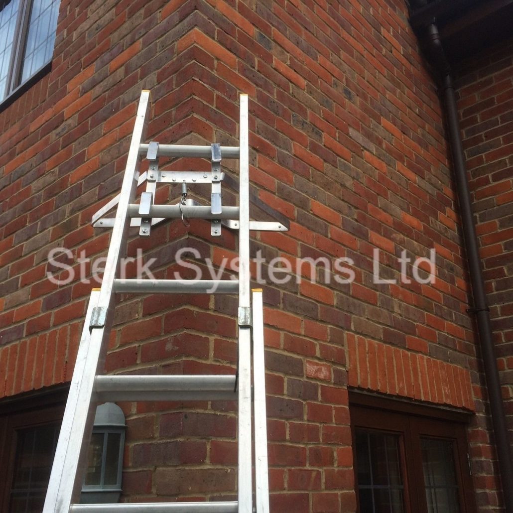 BWT V-Shape Ladder Stand Off - Rubber Buffers - Sterk Systems